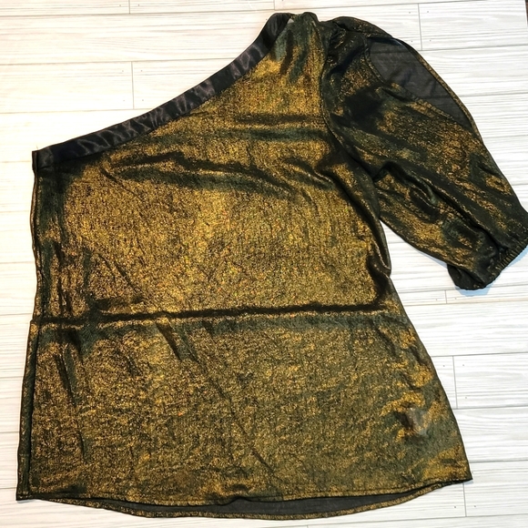 bebe | Tops | Bebe One Shoulder Gold And Black Shimmer Blouse Size ...